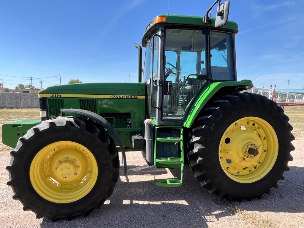 Premier John Deere Collector Tractor Auction - Westra Auction Land ...
